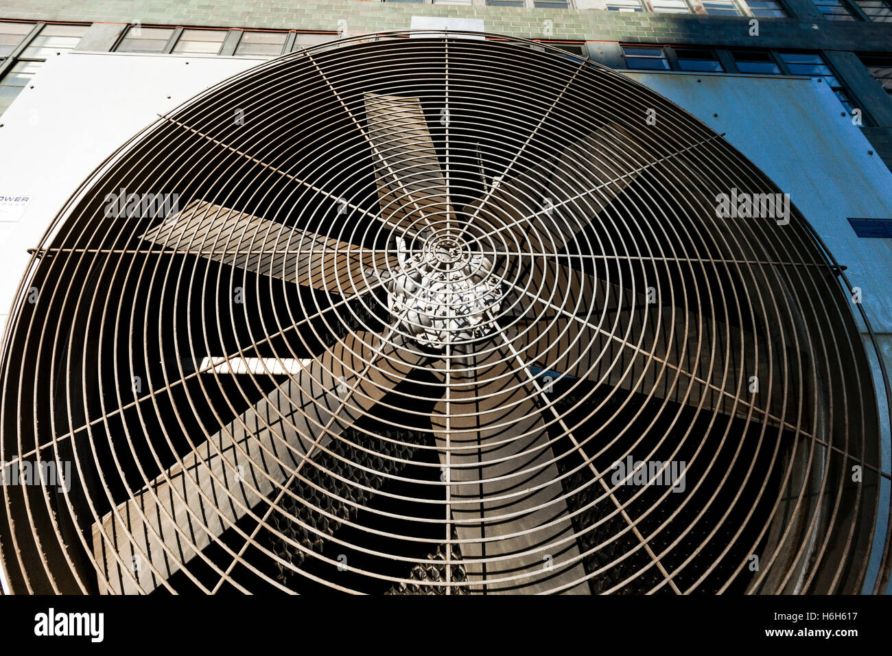 Air conditioner unit hi-res stock photography and images - Alamy