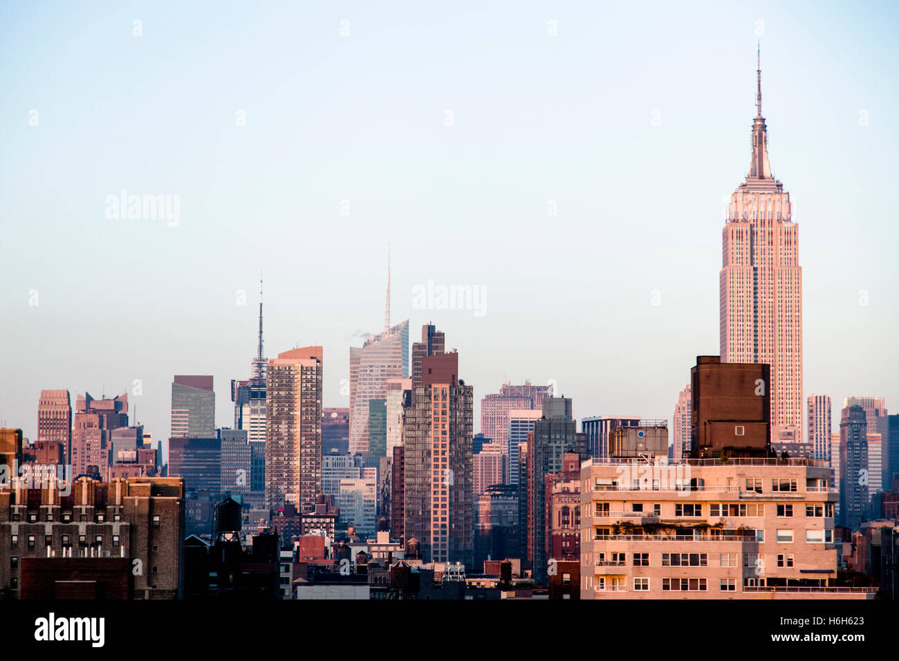 Skyline of midtown Manhattan Stock Photo - Alamy