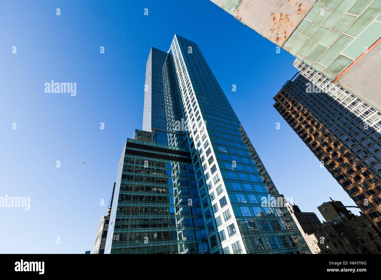 Low & wide angle view of skyscrapers in midtown Manhattan, New-York ...