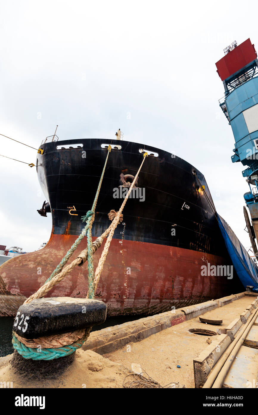 A grain freighter ship docking in a commercial port Stock Photo - Alamy