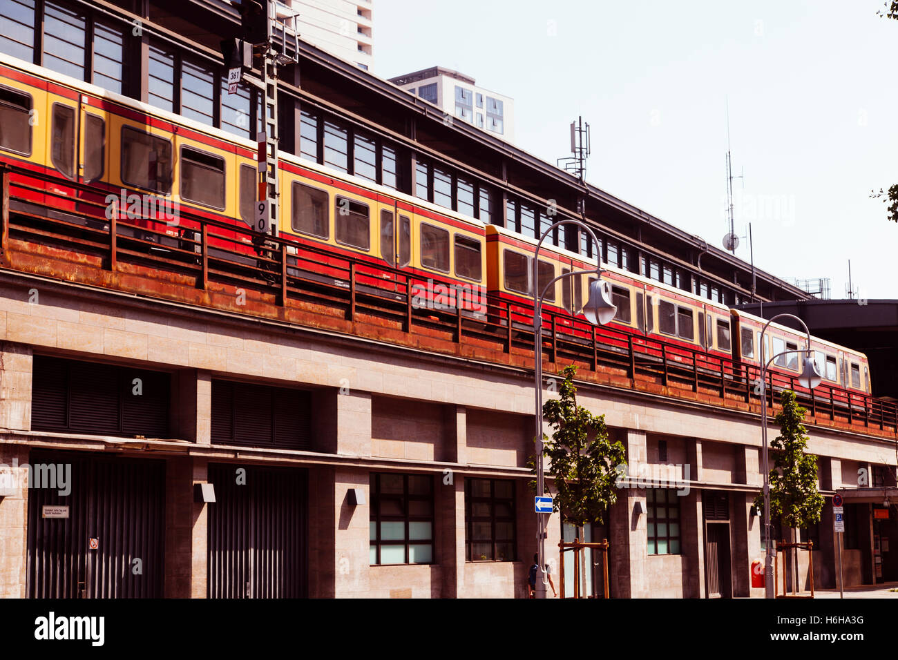 S5 S-bahn train leaving a station Stock Photo - Alamy