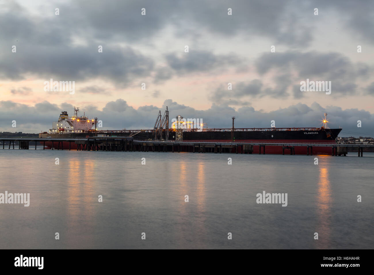 Valero terminal hi-res stock photography and images - Alamy