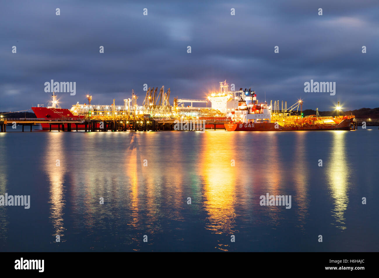Oil Tankers at the Valero terminal on Milford Haven, Pembroke Stock ...