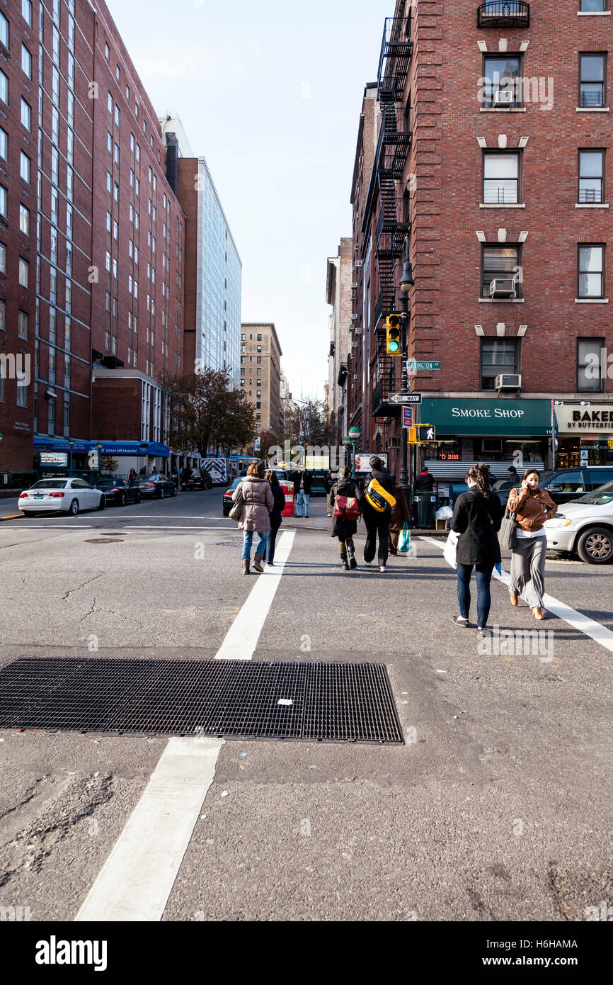 Intersection between lexington hi-res stock photography and images - Alamy