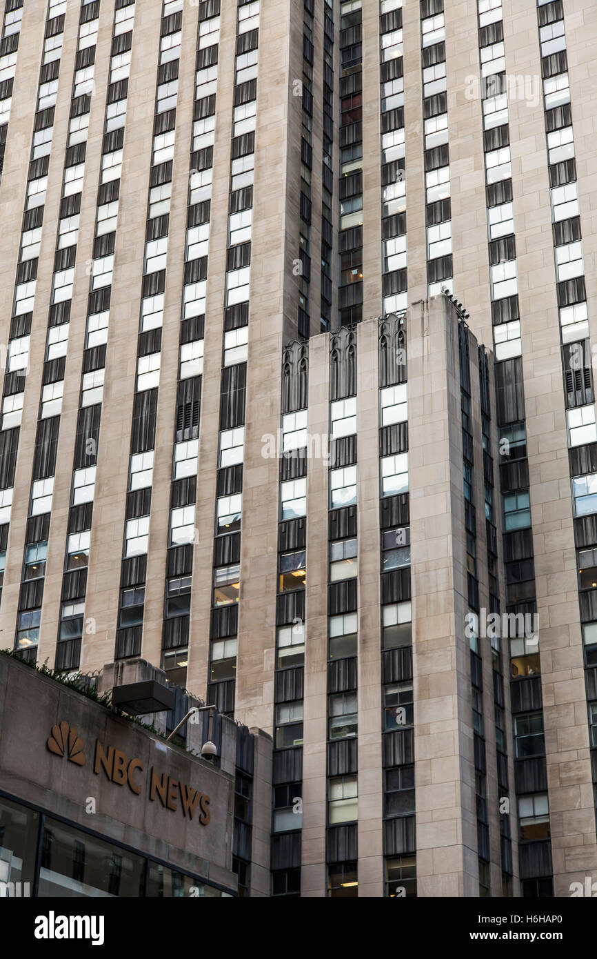 New-York, USA - NOV 20: The NBC logo on the NBC building on November 20 ...