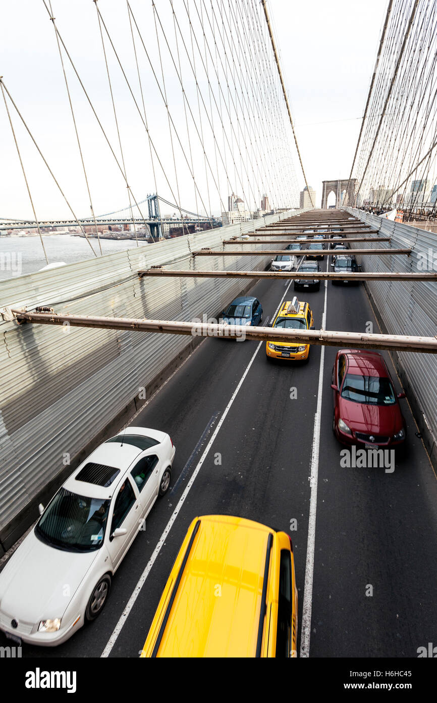 NEW-YORK - NOV 15: Afternoon rush hour traffic on the Brooklyn Bridge ...