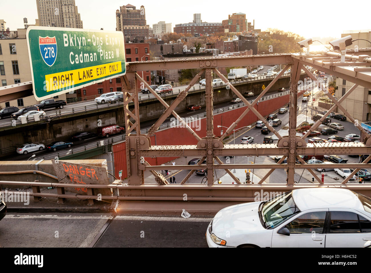 Traffic on brooklyn queens expressway hi-res stock photography and ...