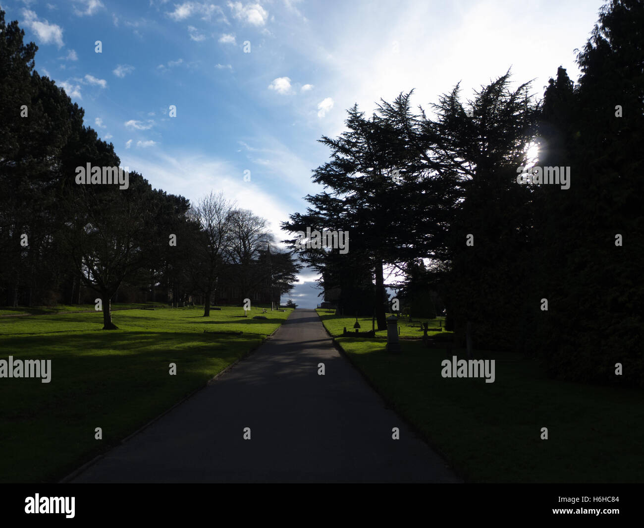 White pathway hi-res stock photography and images - Alamy