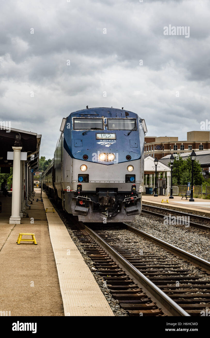 General electric genesis diesel locomotive hi-res stock photography and images - Alamy