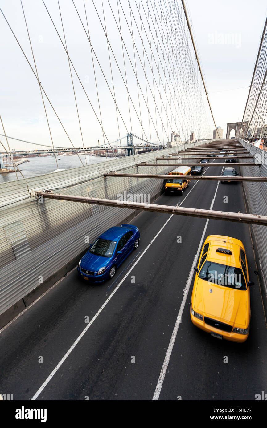 NEW-YORK - NOV 15: Afternoon rush hour traffic on the Brooklyn Bridge ...