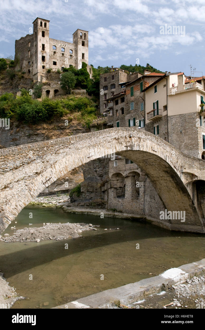 Castello doria hi-res stock photography and images - Alamy