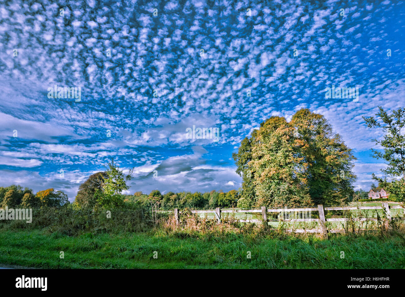 Hdr clouds hi-res stock photography and images - Alamy