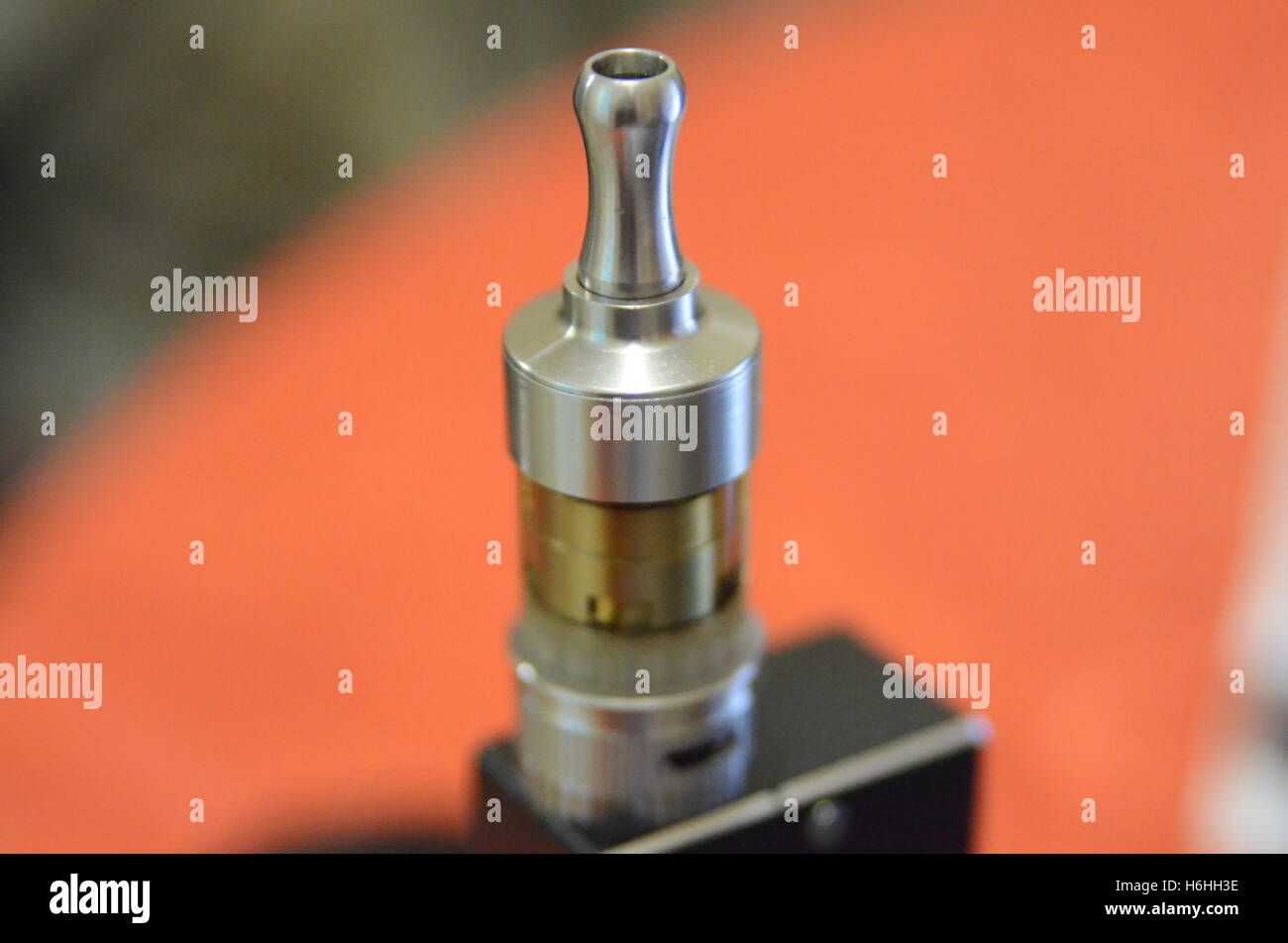 Vape tank hi-res stock photography and images - Alamy