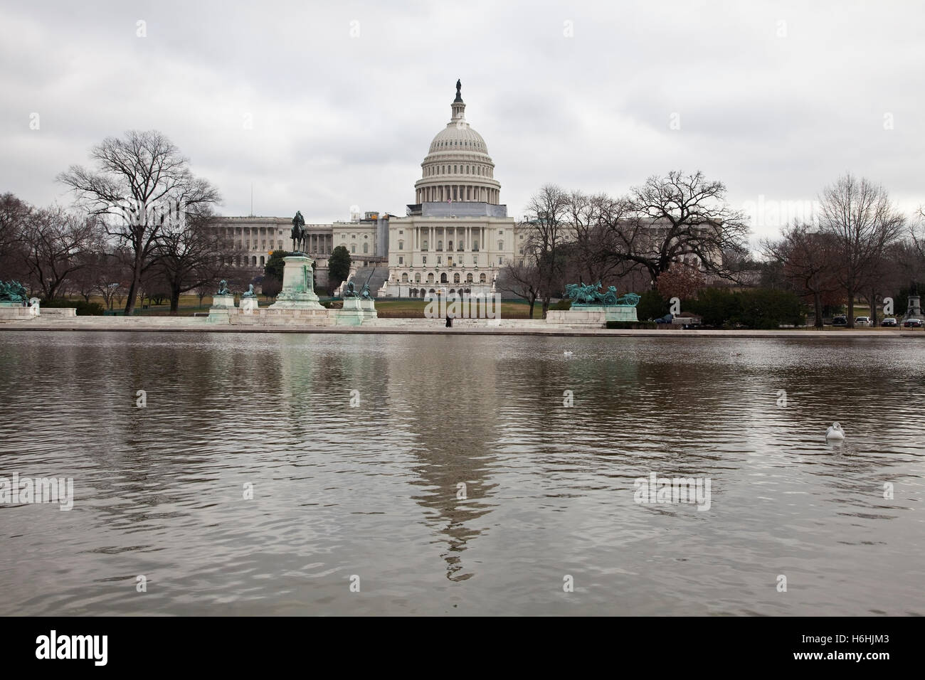 U s capitol capitol reflecting pool hi-res stock photography and images ...
