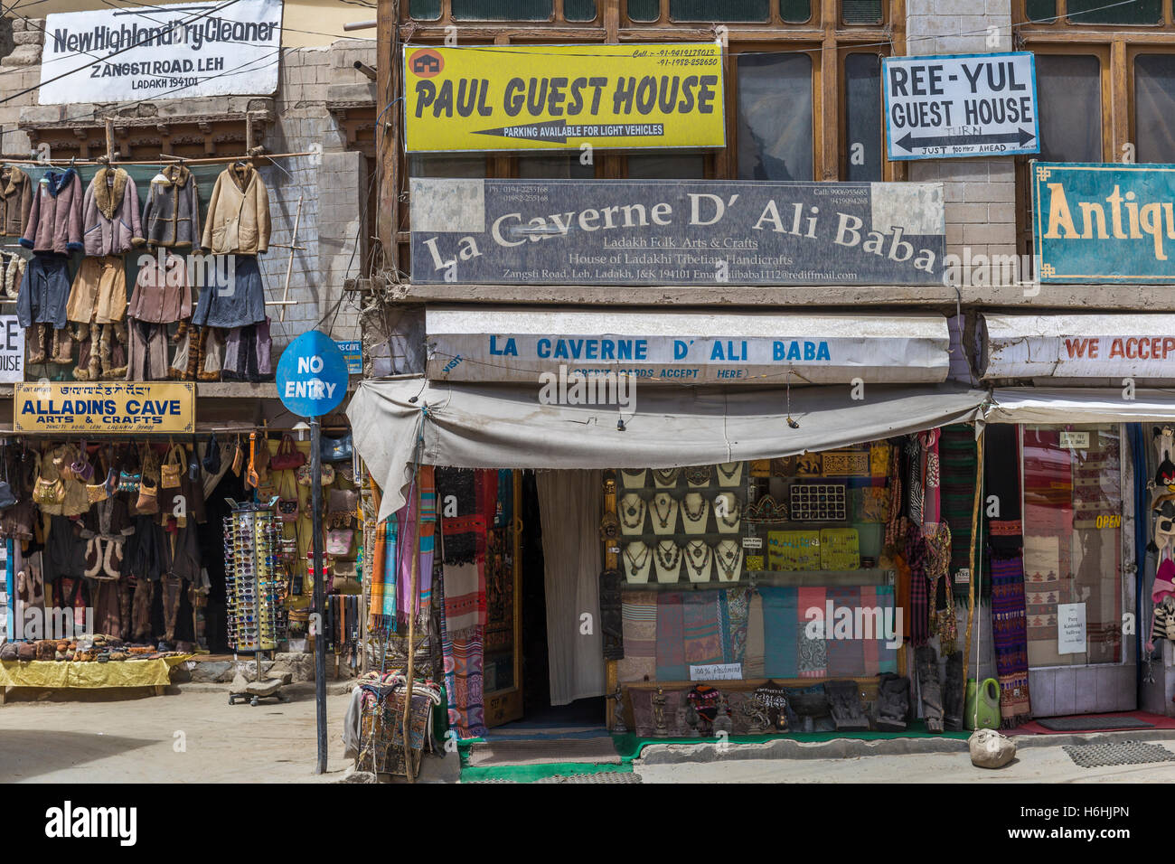 Shop fronts in the Leh town centre Stock Photo - Alamy