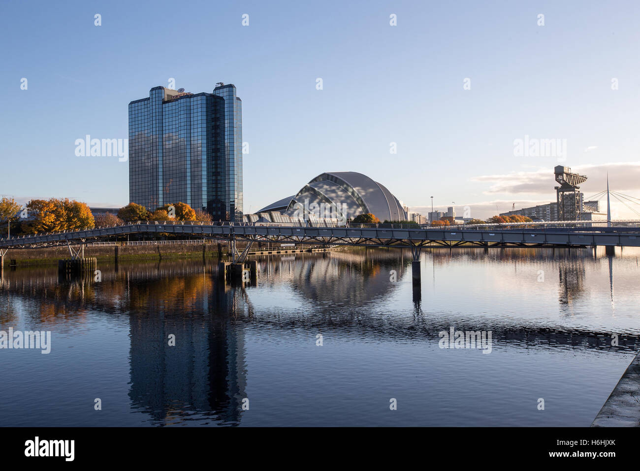 Glasgow Skyline with River Clyde Stock Photo - Alamy