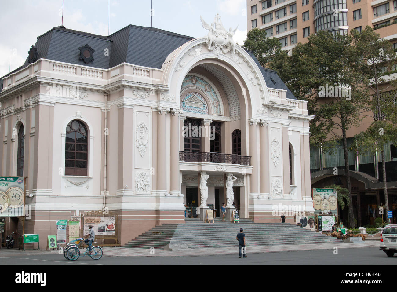 The opera house in ho chi minh city hi-res stock photography and images ...