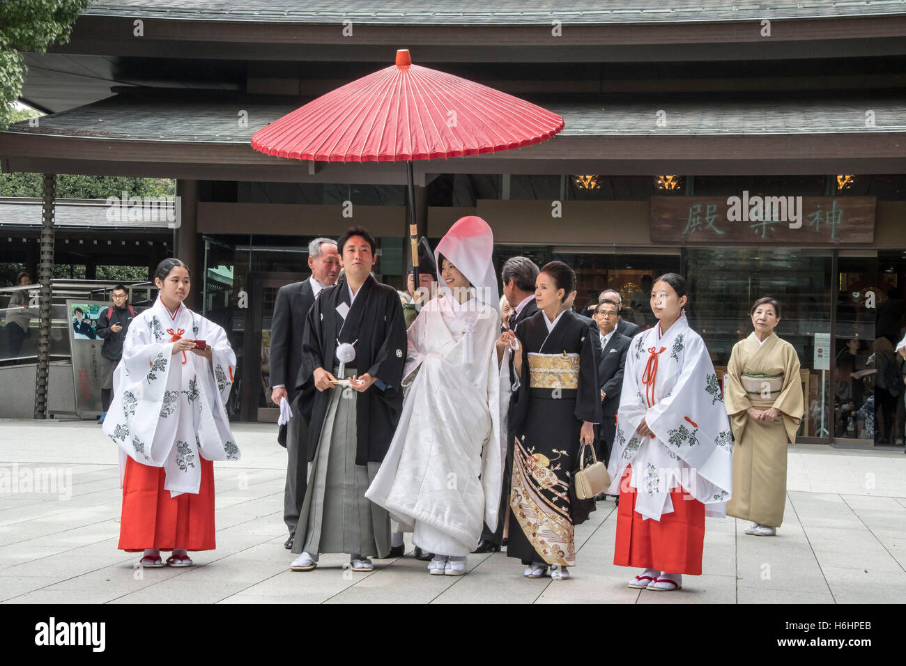 Wedding at Meiji Jingu Shrine in Tokyo Japan Stock Photo - Alamy