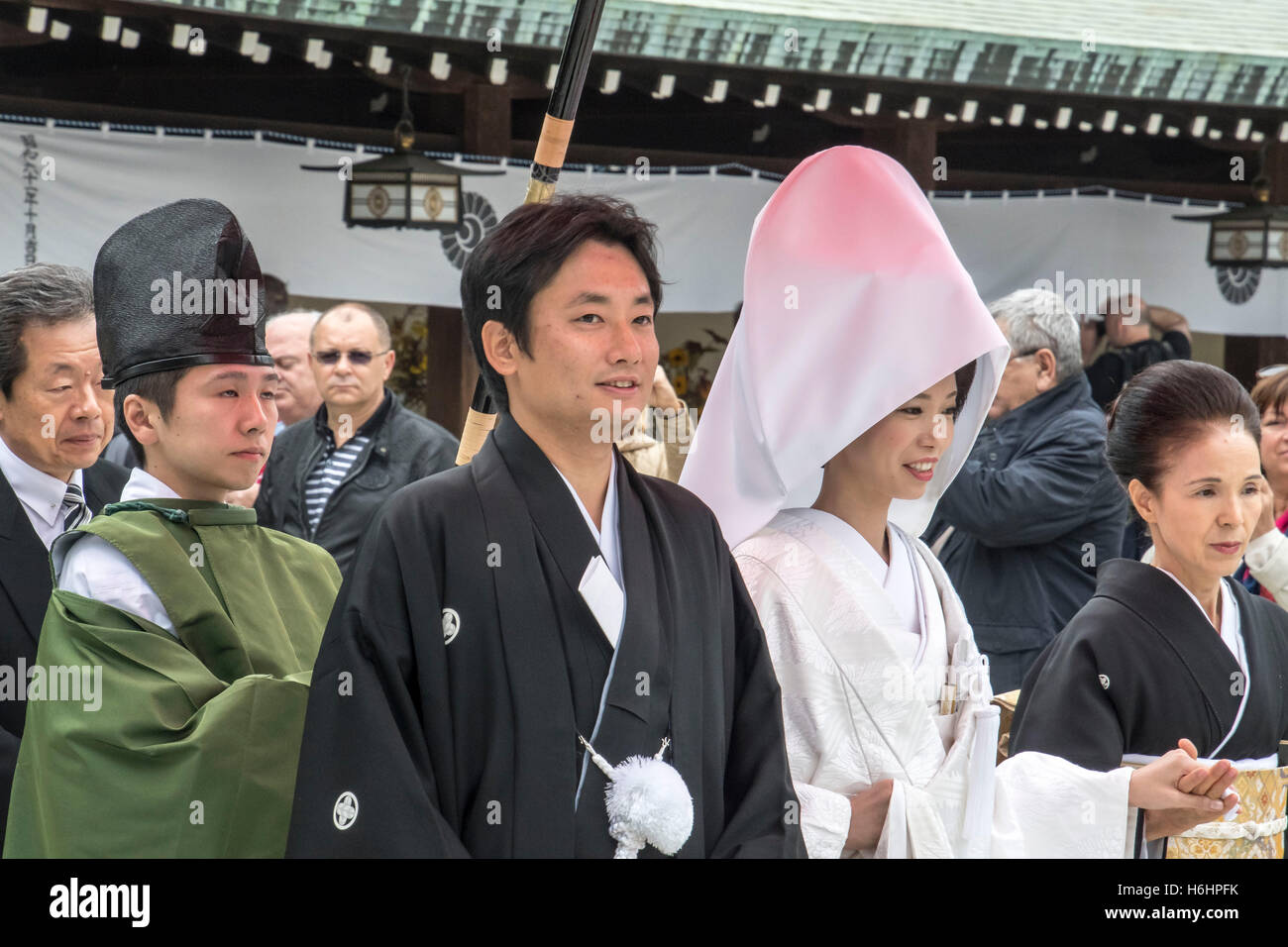 Wedding at Meiji Jingu Shrine in Tokyo Japan Stock Photo - Alamy