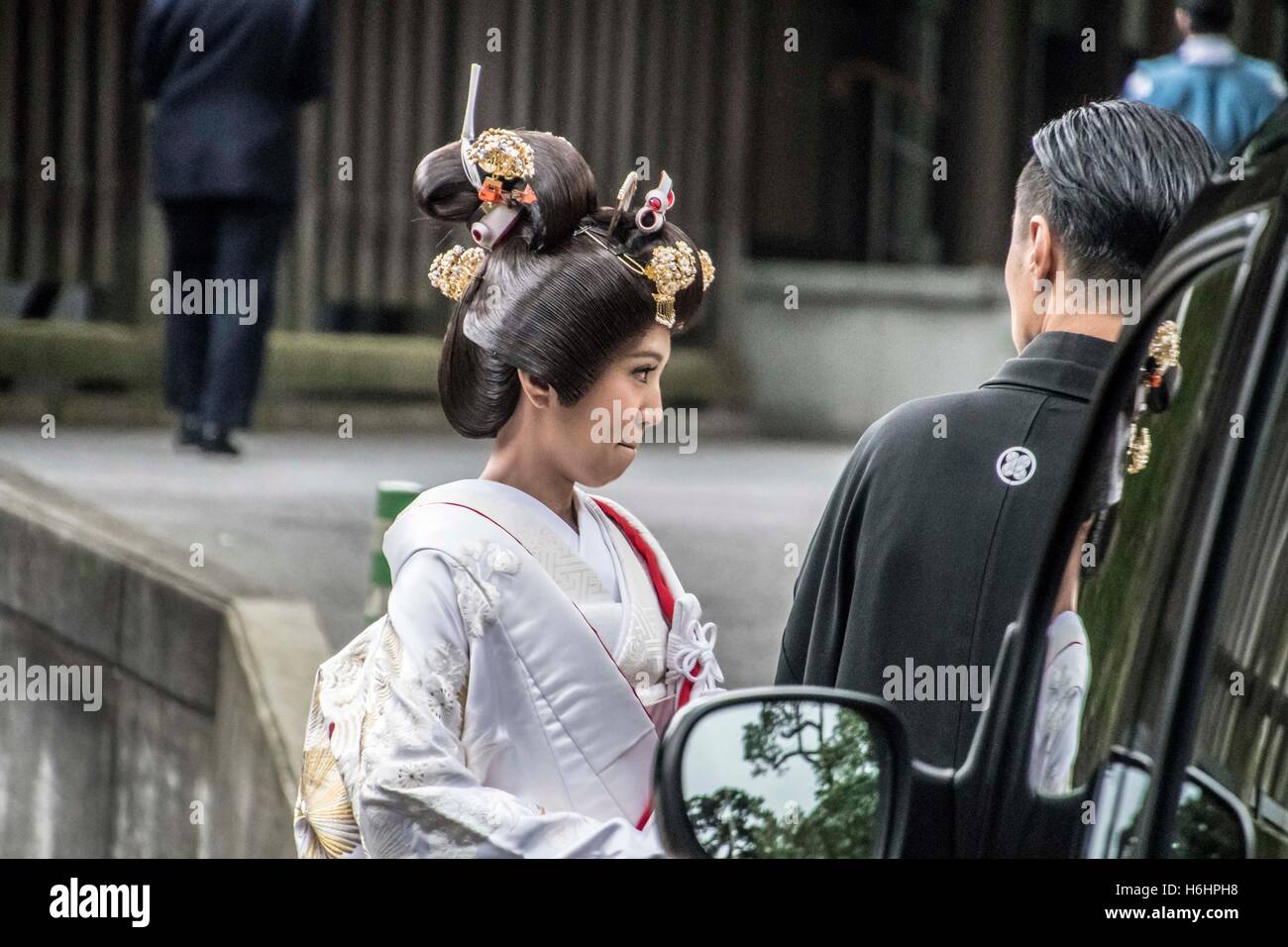 Wedding at Meiji Jingu Shrine in Tokyo Japan Stock Photo - Alamy