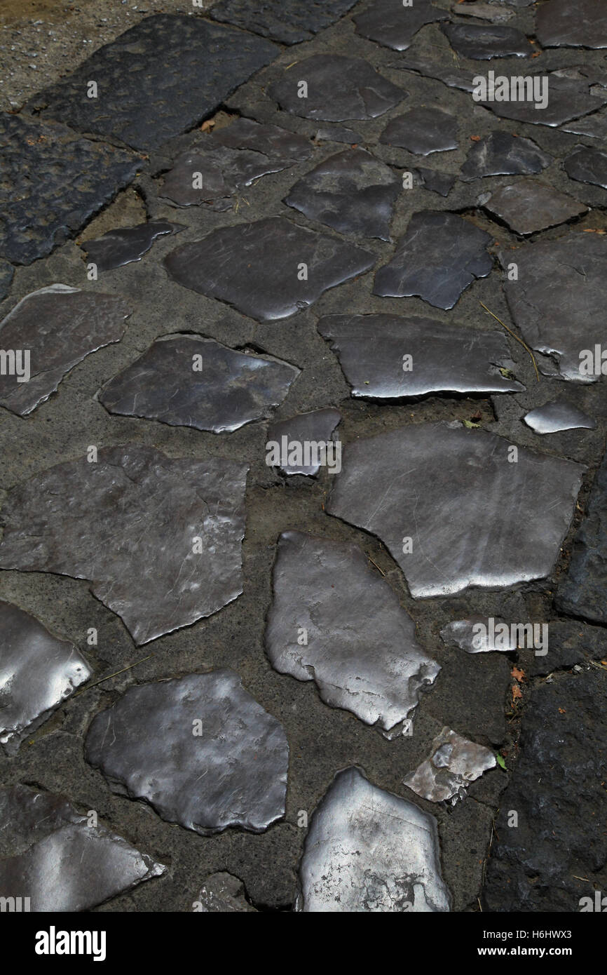Black polished limestone hi-res stock photography and images - Alamy