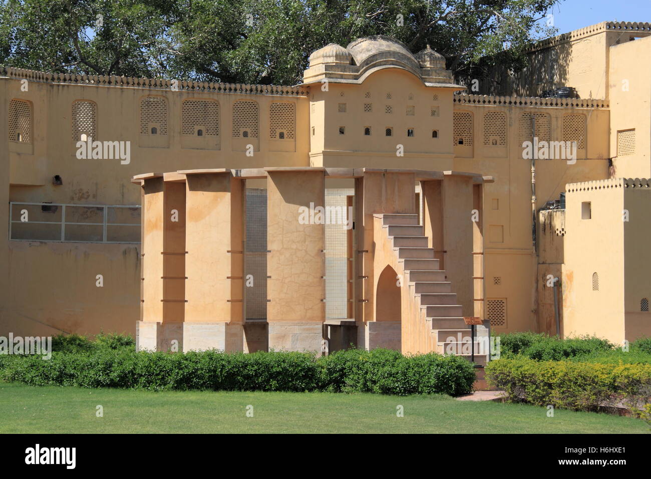 Ram Yantra, Jantar Mantar astronomical observatory, Jaipur, Rajasthan ...