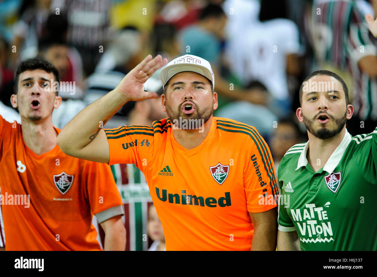 Rio De Janeiro, Brazil. 28th Oct, 2016. Fluminense fans revolts with ...