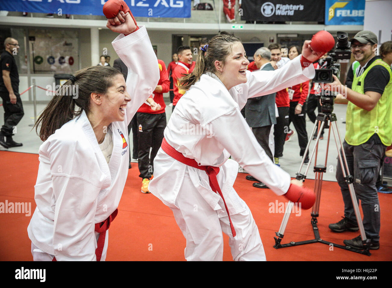 Linz, Austria. 28, October, 2016. Team Spain Female Team Kumite World ...