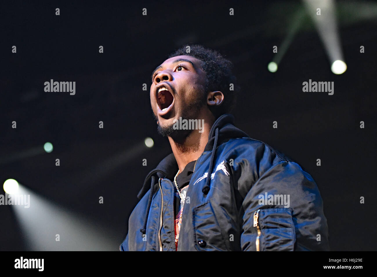 Philadelphia, Pennsylvania, USA. 29th Oct, 2016. DESIIGNER, performing ...