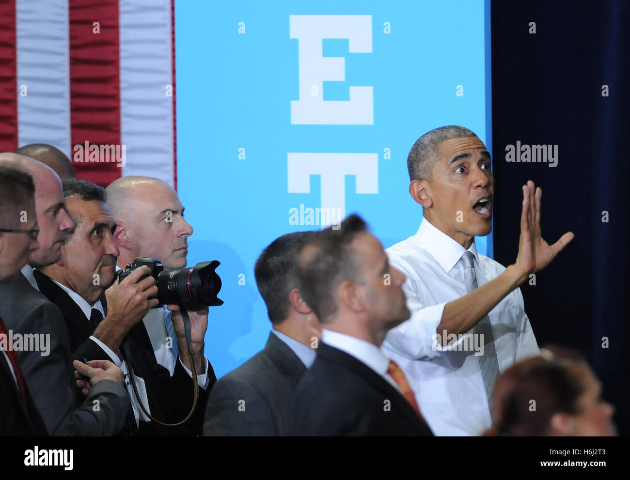 Barack Obama With Supporters High Resolution Stock Photography and ...