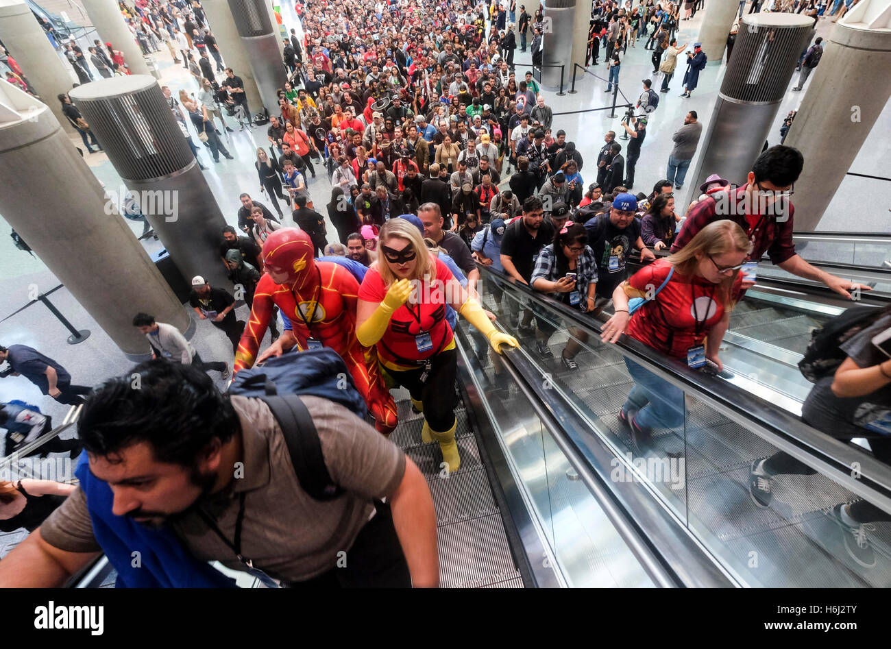 Hulk comic hi-res stock photography and images - Alamy