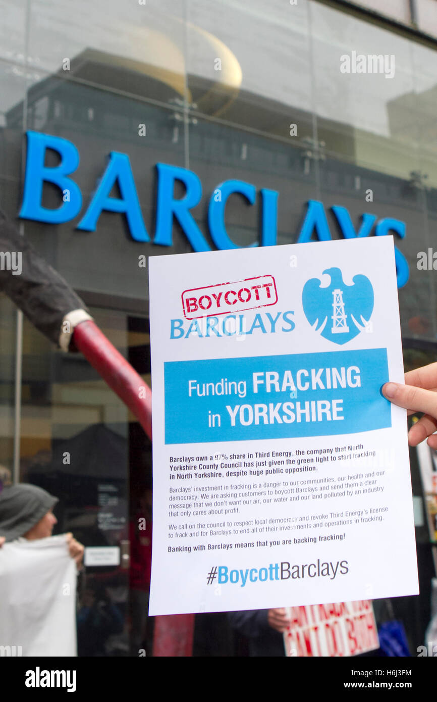 a cuadrilla plumpton frack off anti protest shale gas extraction ...