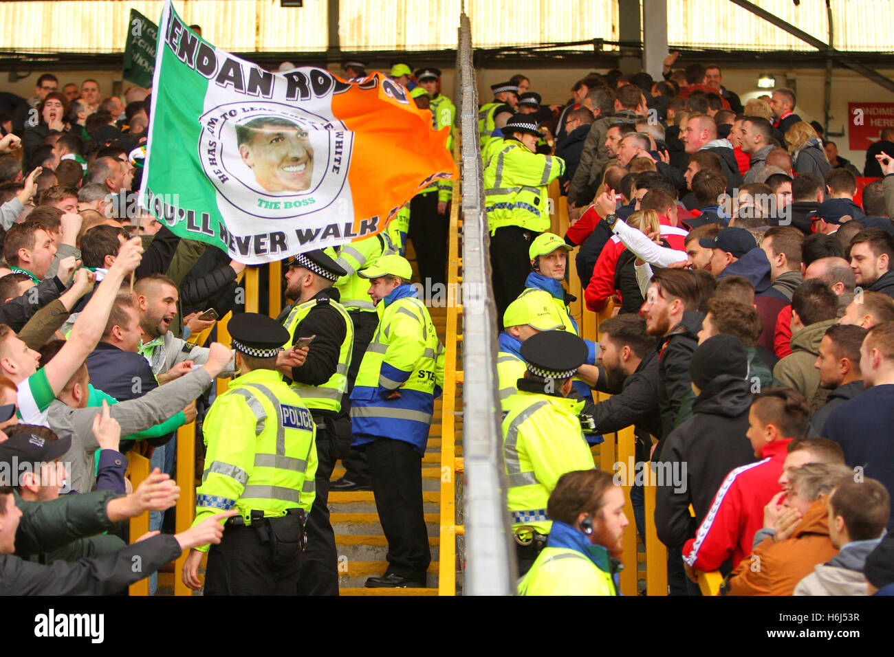 Football fans scotland pittodrie hi-res stock photography and images ...