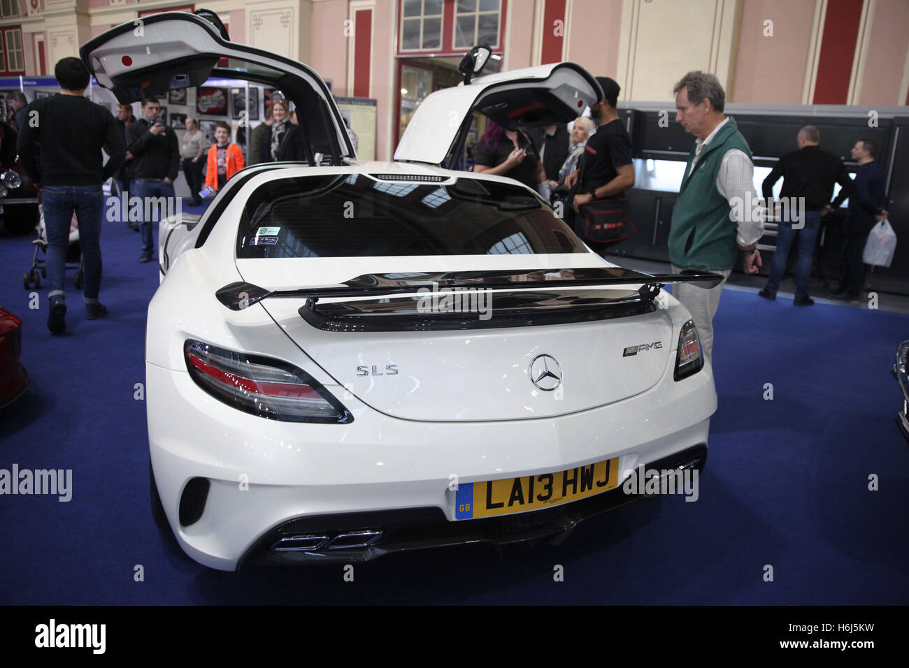 News transport royce hi-res stock photography and images - Alamy