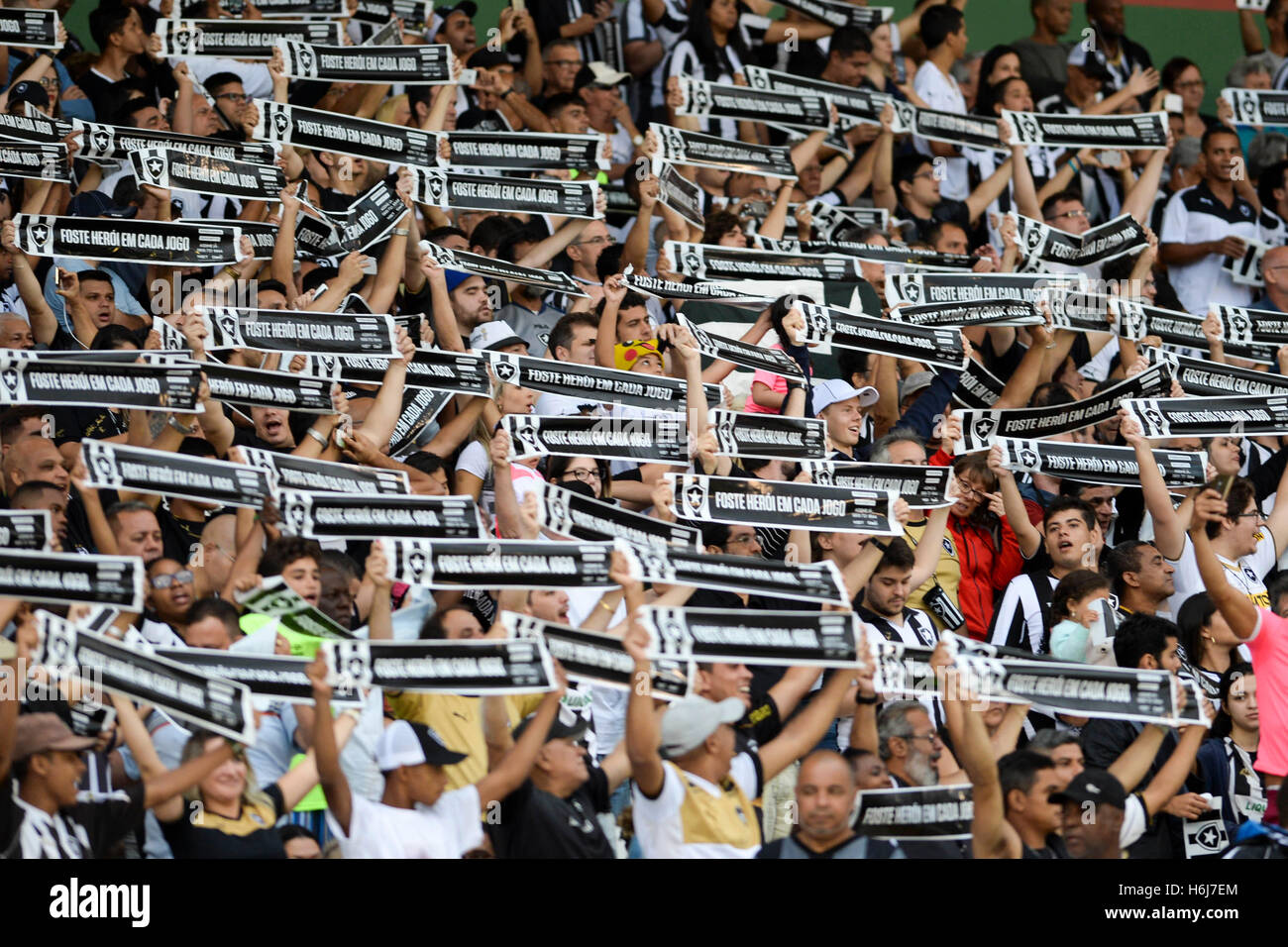 Rio De Janeiro, Brazil. 29th Oct, 2016. Botafogo Botafogo fans during X ...