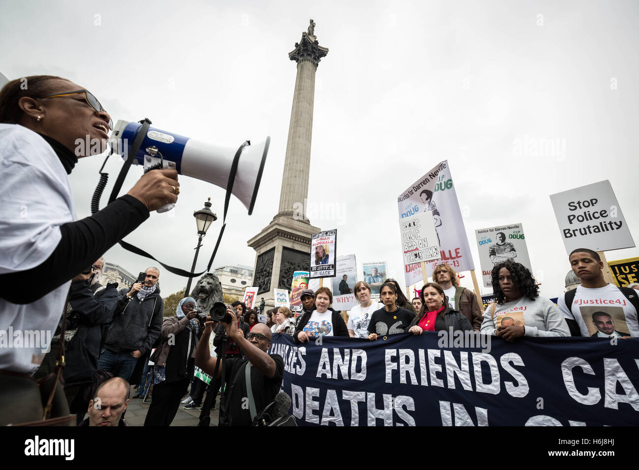 London, UK. 29th Oct, 2016. Annual remembrance procession protest march ...