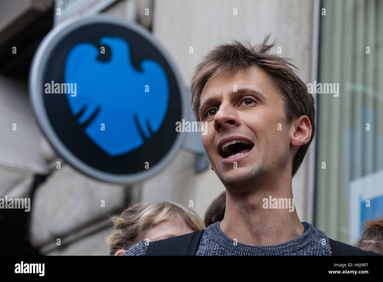 Friends of the earth and fracking hi-res stock photography and images ...