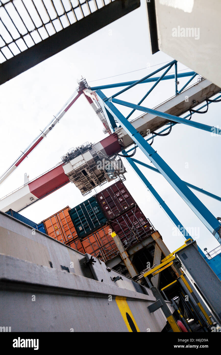 Container being loaded onto truck hi-res stock photography and images ...