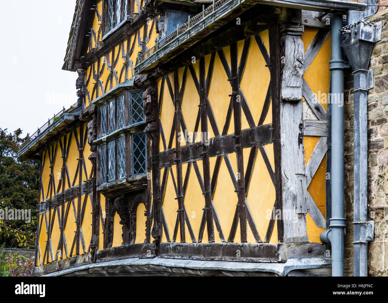 Lead framework hi-res stock photography and images - Alamy