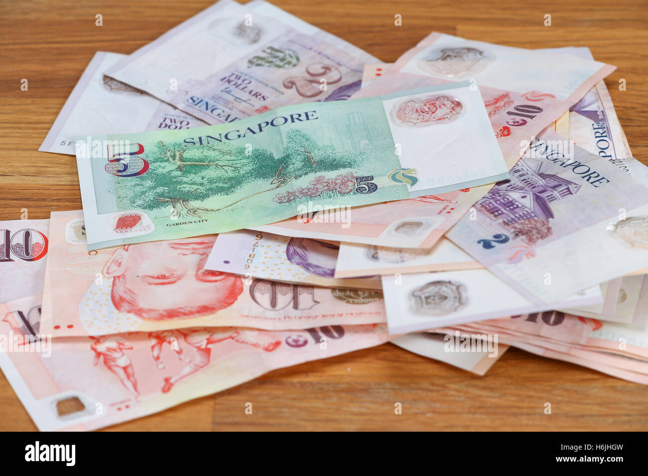 Singapore money / dollars Stock Photo - Alamy