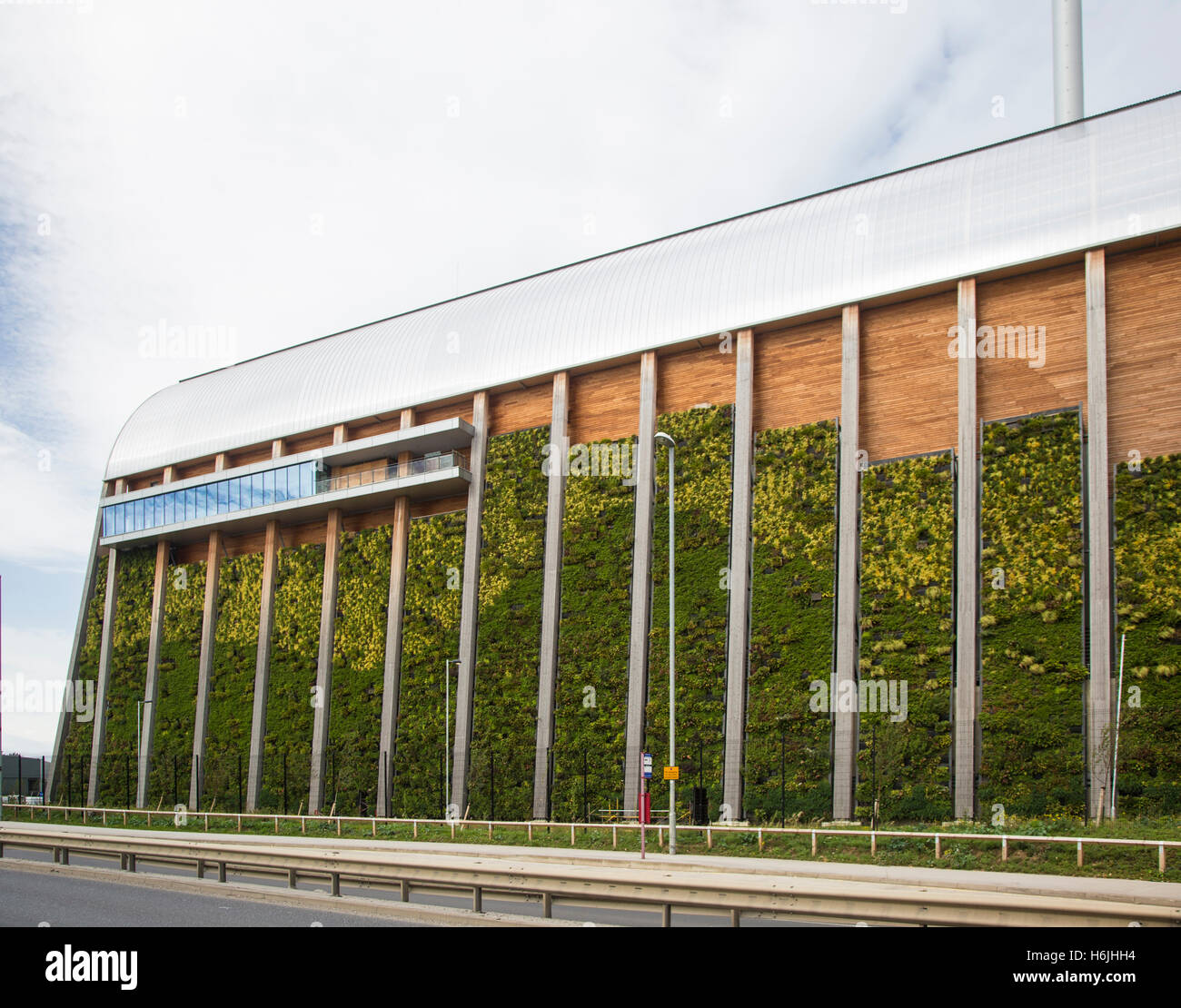 Leeds recycling and energy recovery hi-res stock photography and images ...