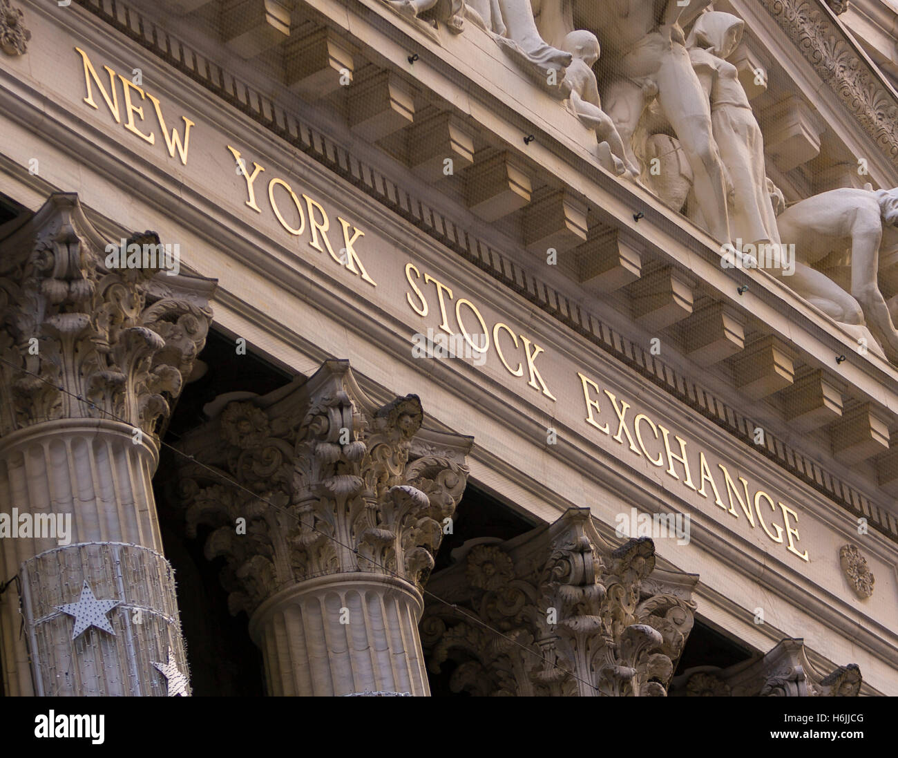 NEW YORK, NEW YORK, USA - New York Stock Exchange building exterior on ...