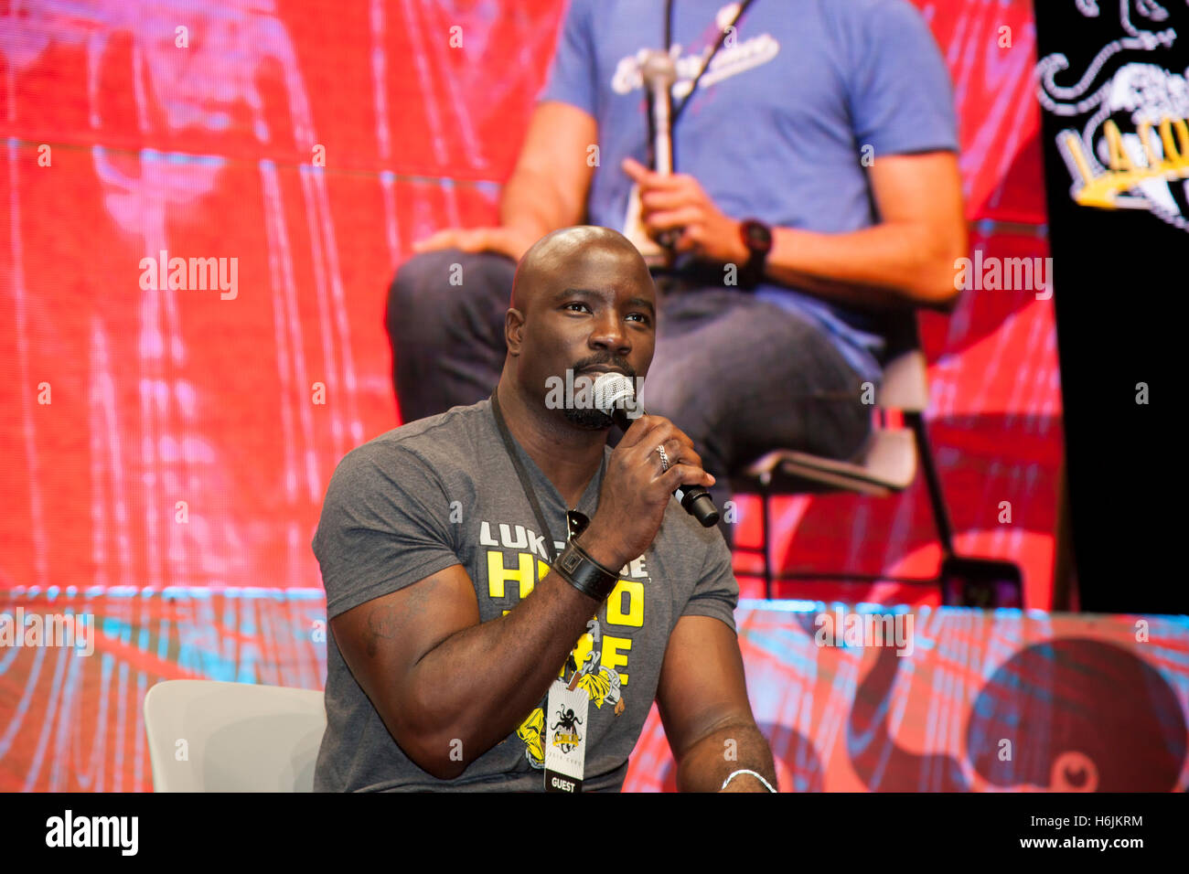 Mike colter luke cage hi-res stock photography and images - Alamy