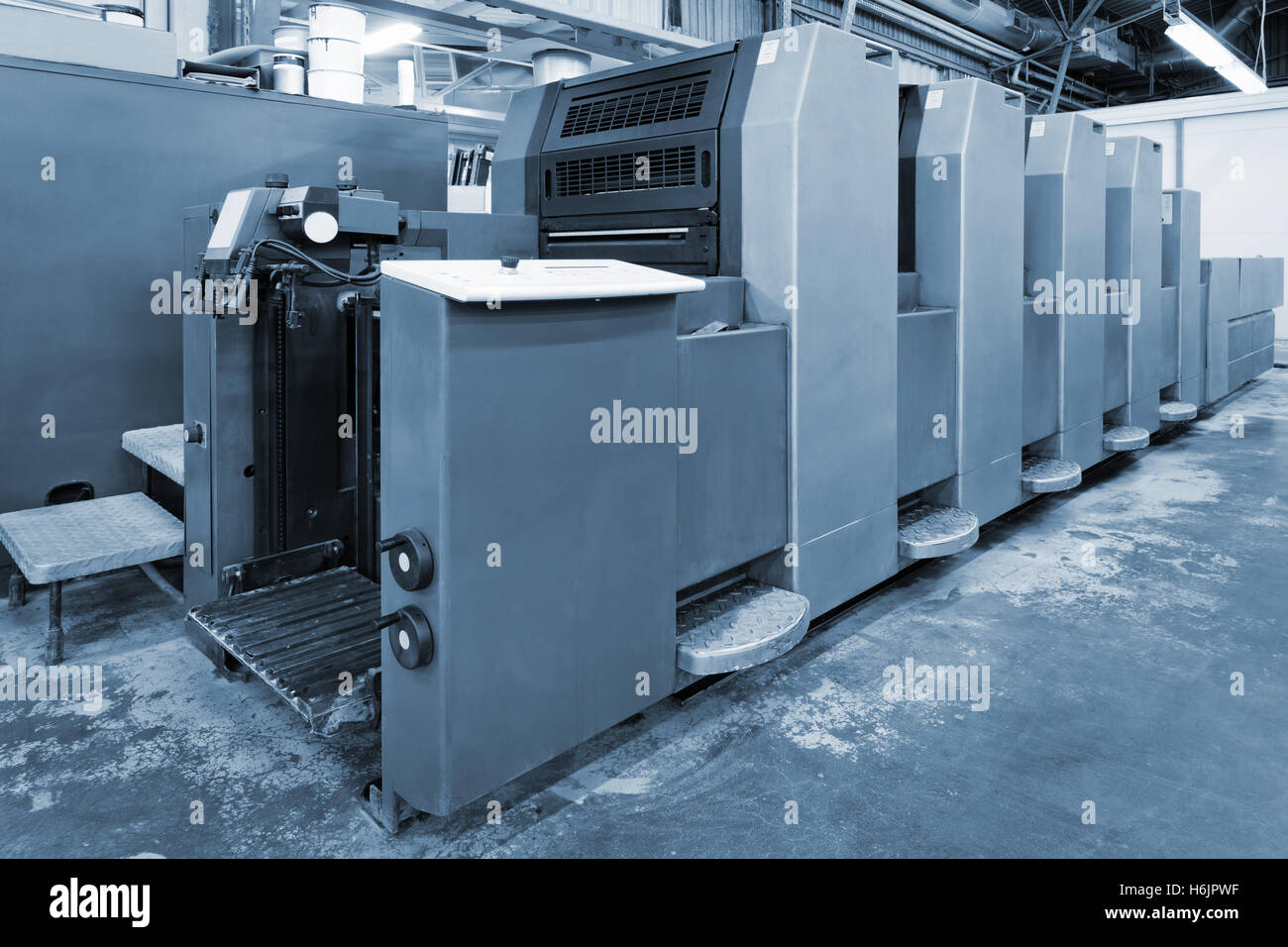 Old Printing Press Shop Stock Photos & Old Printing Press Shop Stock ...