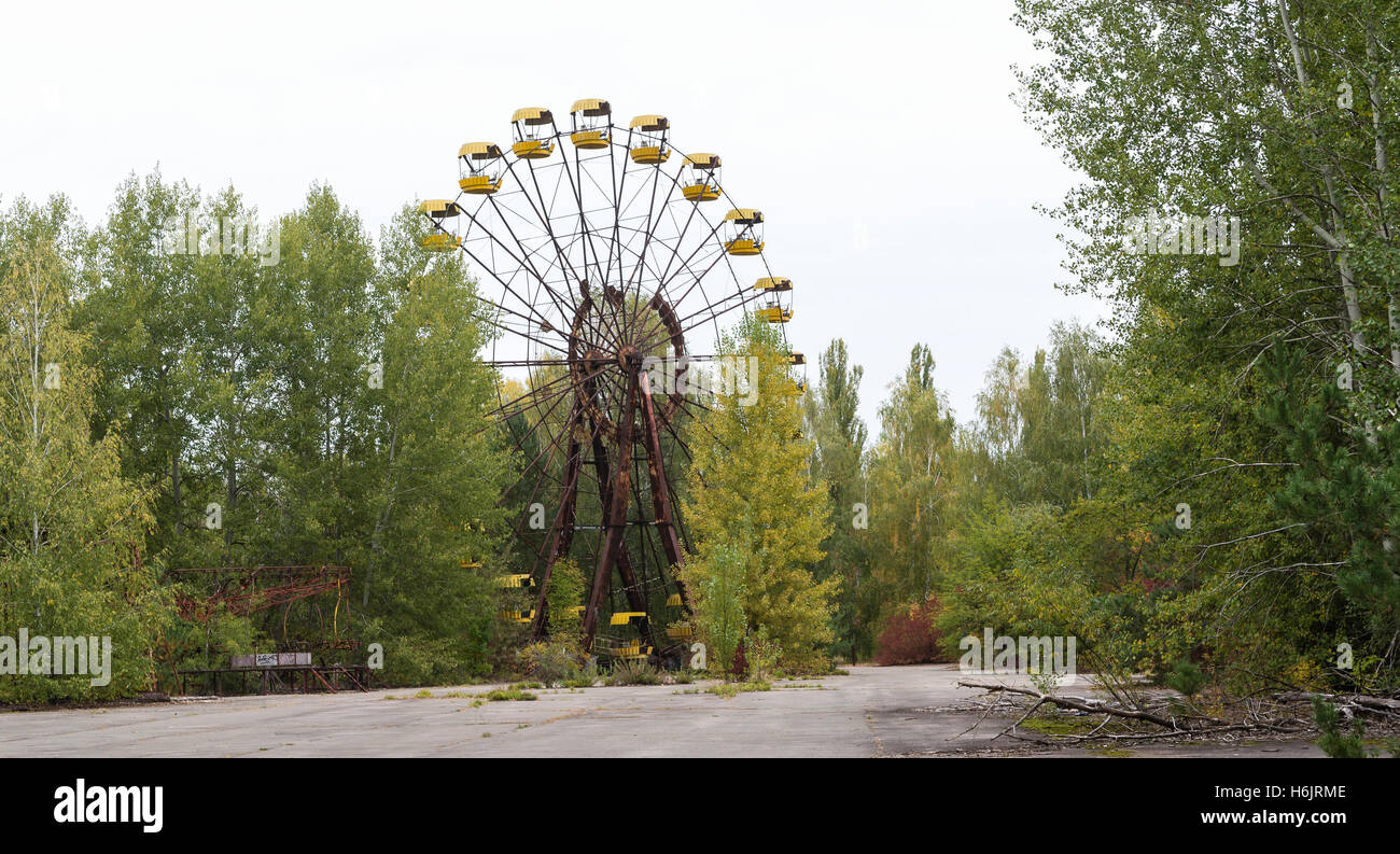 Chernobyl ferris wheel Stock Photo - Alamy
