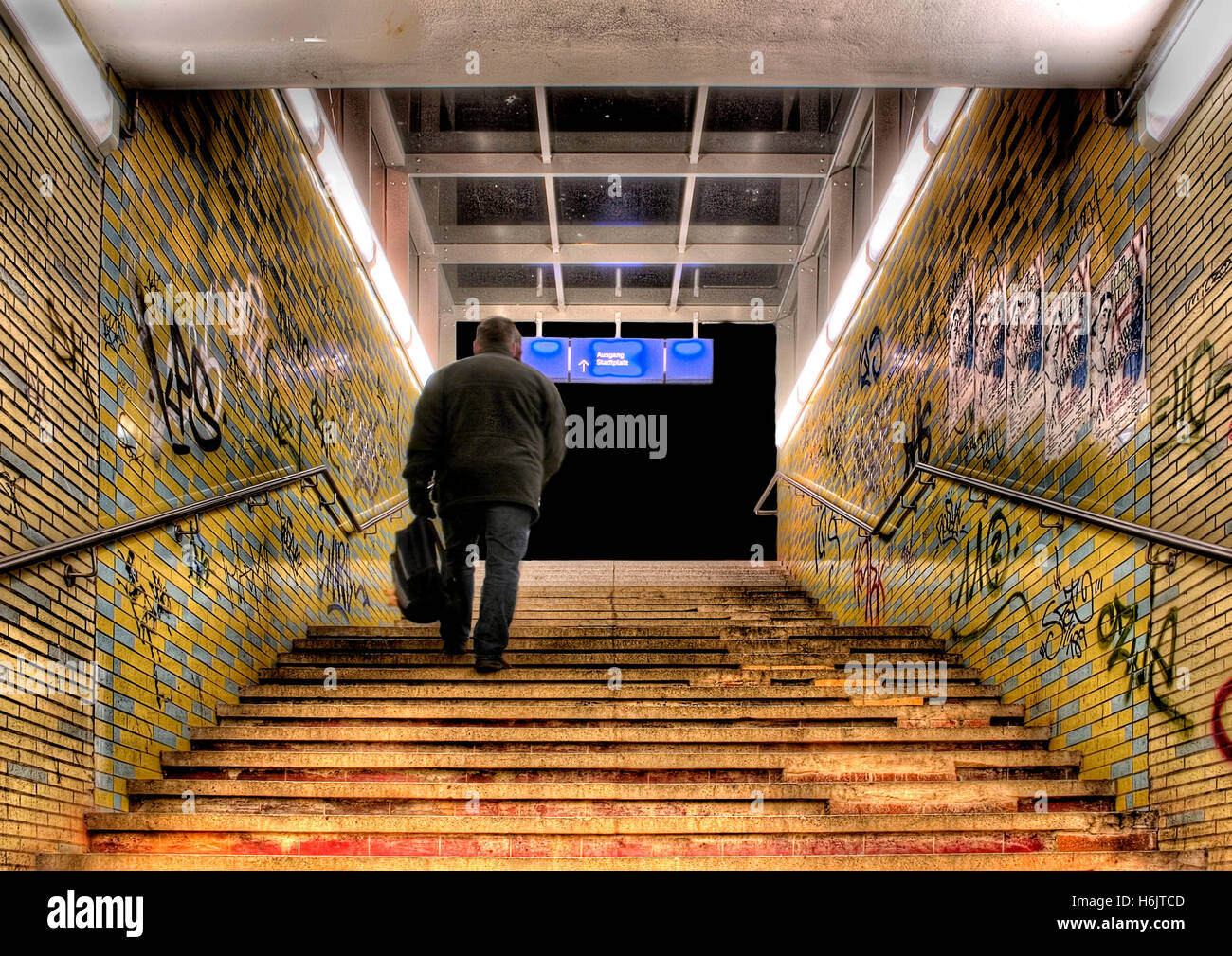 Rolling upward hi-res stock photography and images - Alamy