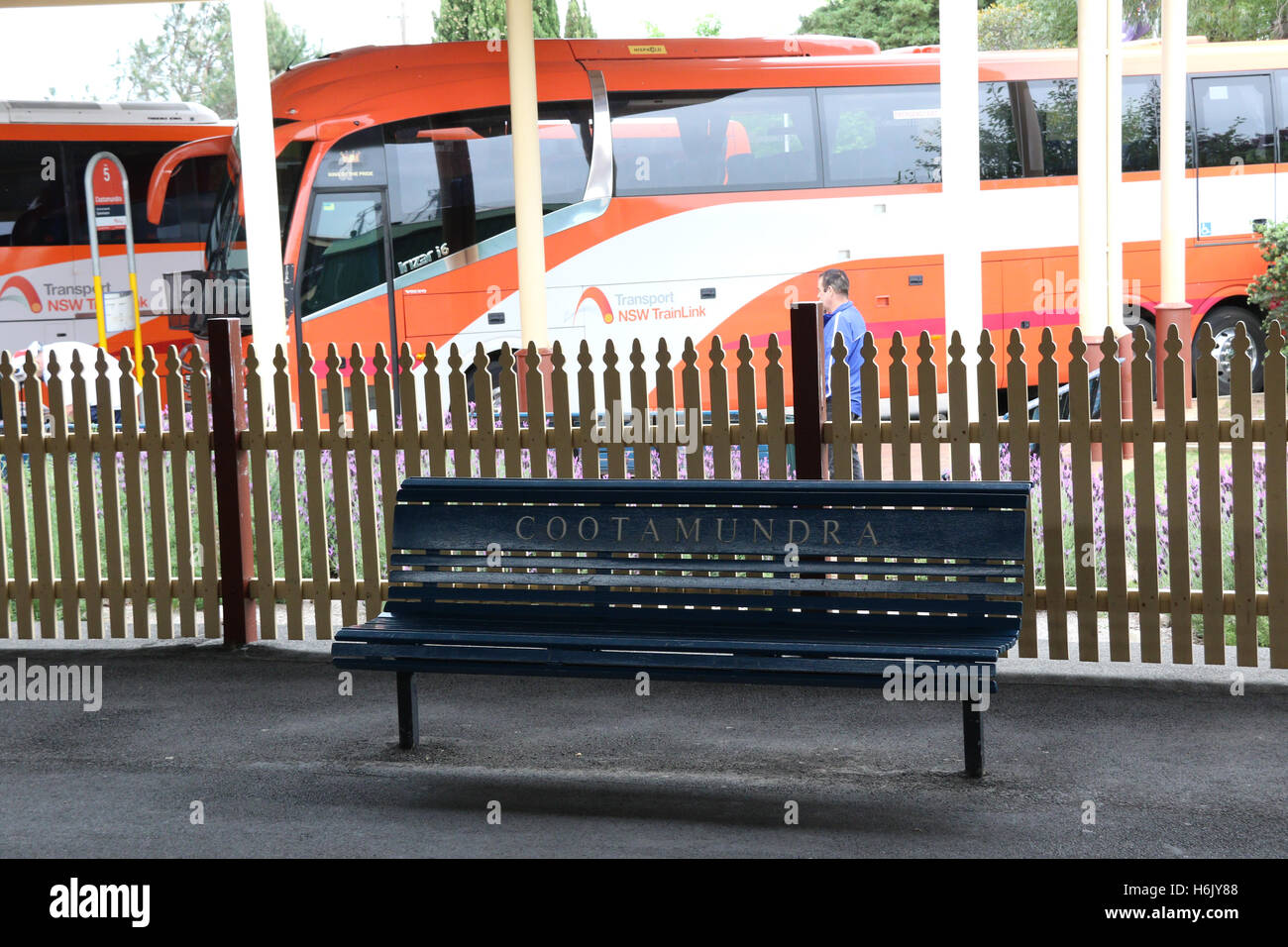 Bus Station Platform High Resolution Stock Photography and Images - Alamy