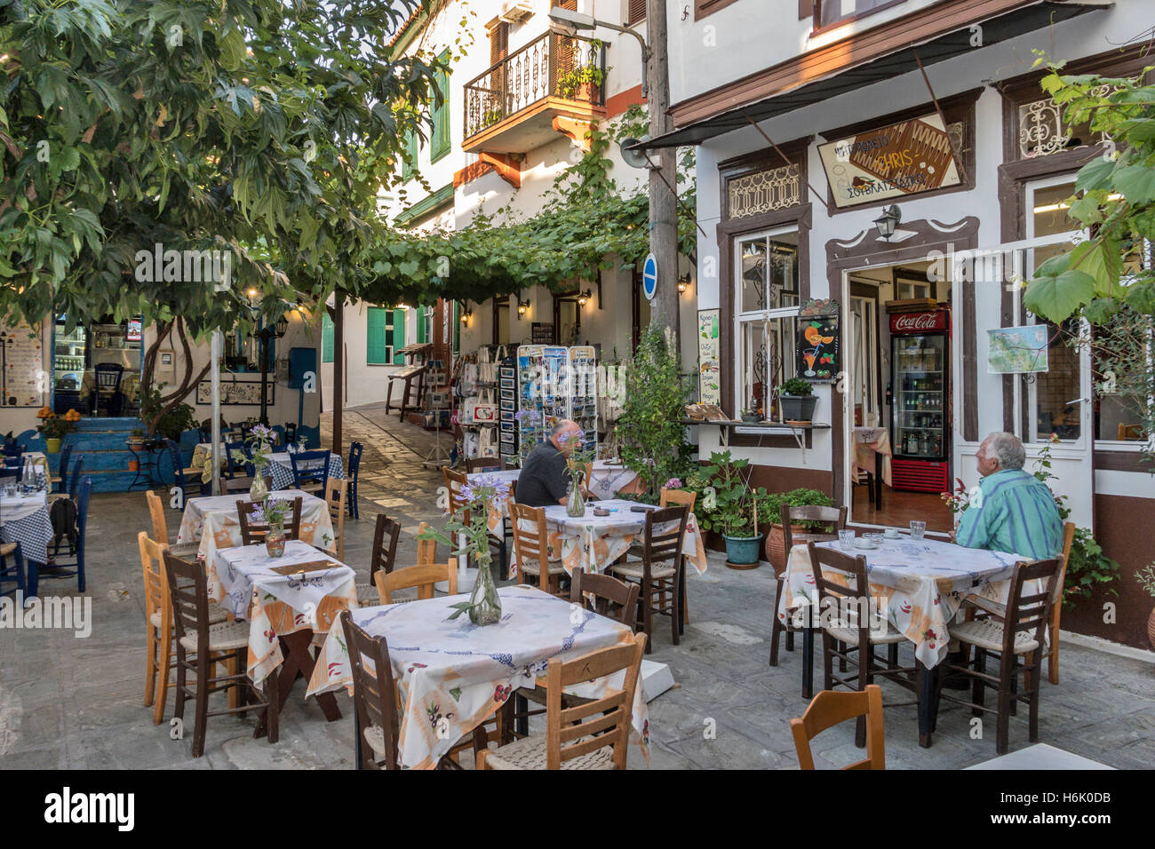 Samos cafe hi-res stock photography and images - Alamy