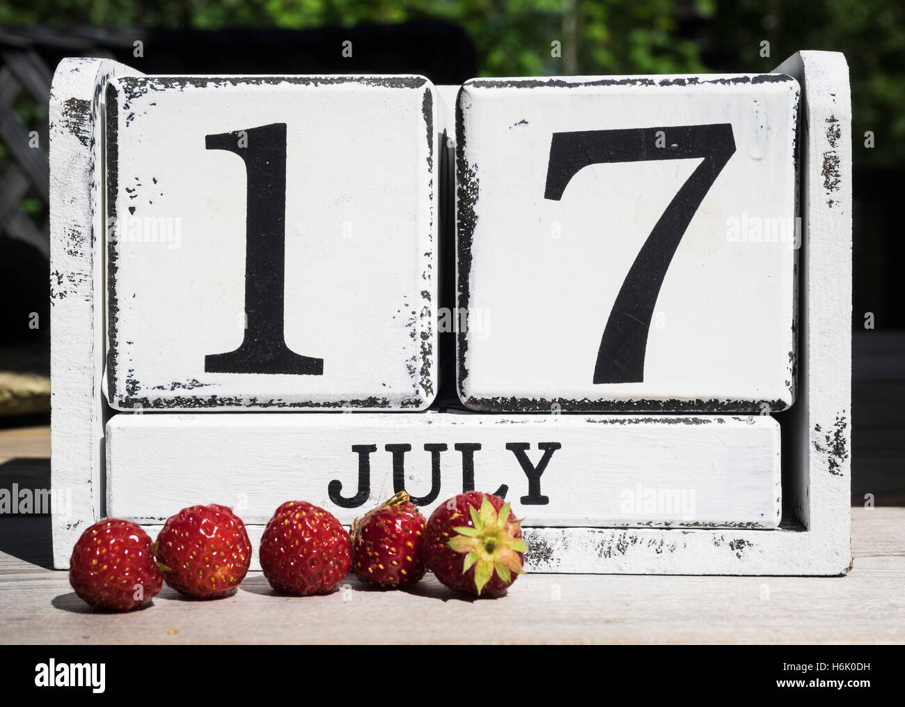 July fresh hi-res stock photography and images - Alamy