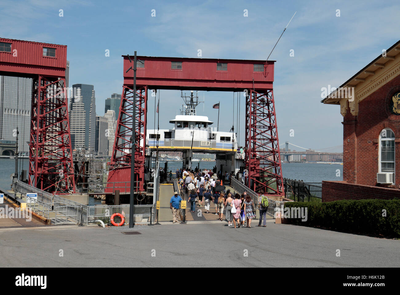 Governors island ferry hi-res stock photography and images - Alamy